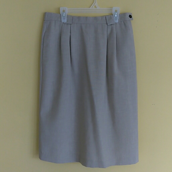 Koret | Skirts | Koret Skirt | Poshmark